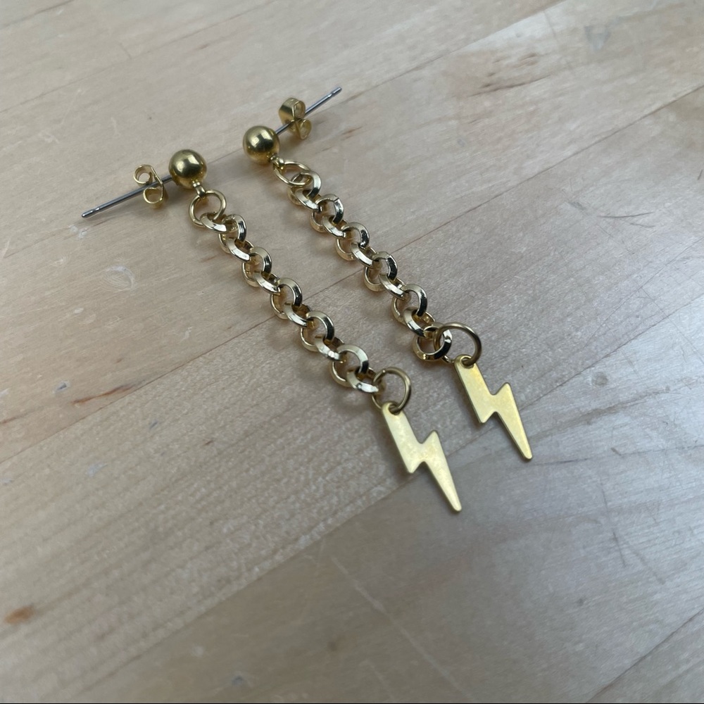 Lightning Bolt Thunderbolt Earrings - Gem